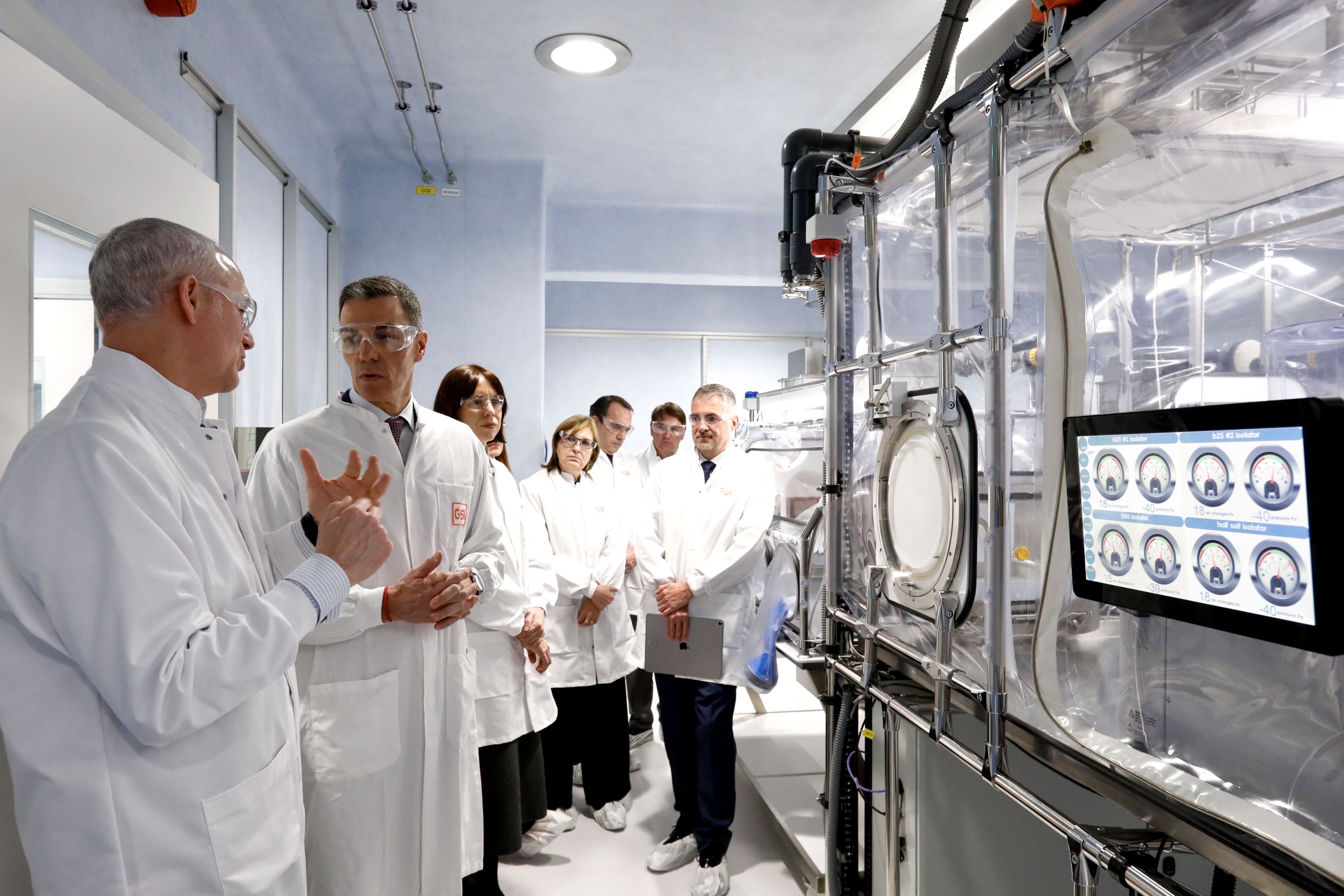 GSK inaugura el primer laboratorio de máxima bioseguridad en España ...